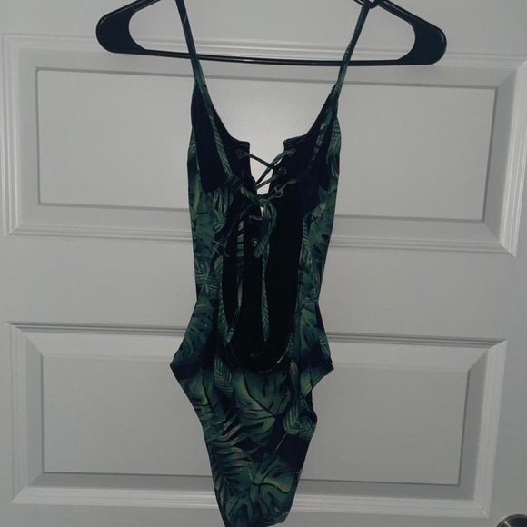 Rip Curl | Swim | One Piece Leafy Ripcurl Bathing Suit | Poshmark